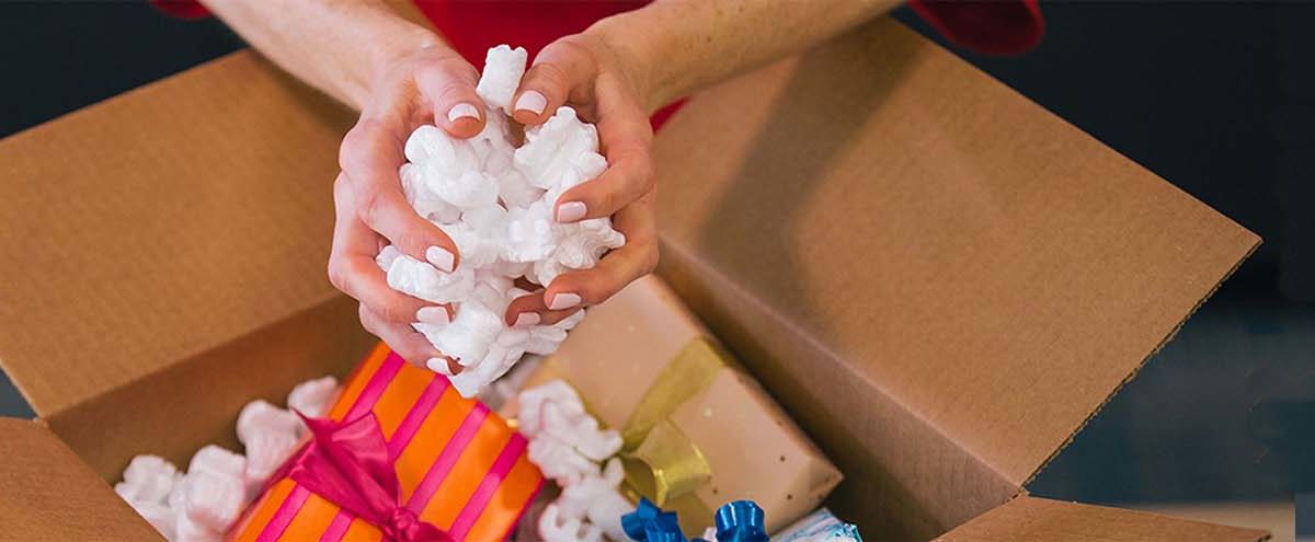 The Ultimate Guide to Stress-Free Holiday Shipping | PostNet